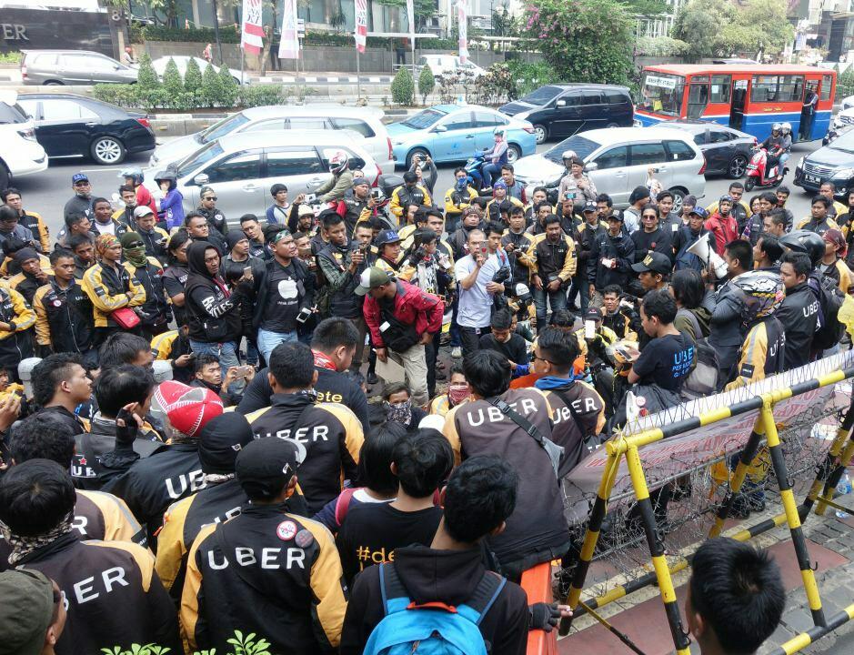 Uber drivers strike in Indonesia | libcom.org